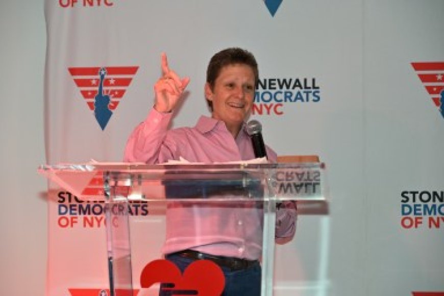 Staten Island Pride Center executive director Carol Bullock to step ...
