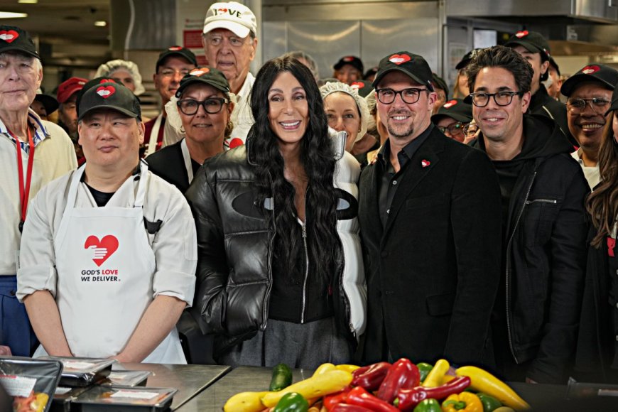 Cher visits God’s Love We Deliver kitchen ahead of benefit concert for ...